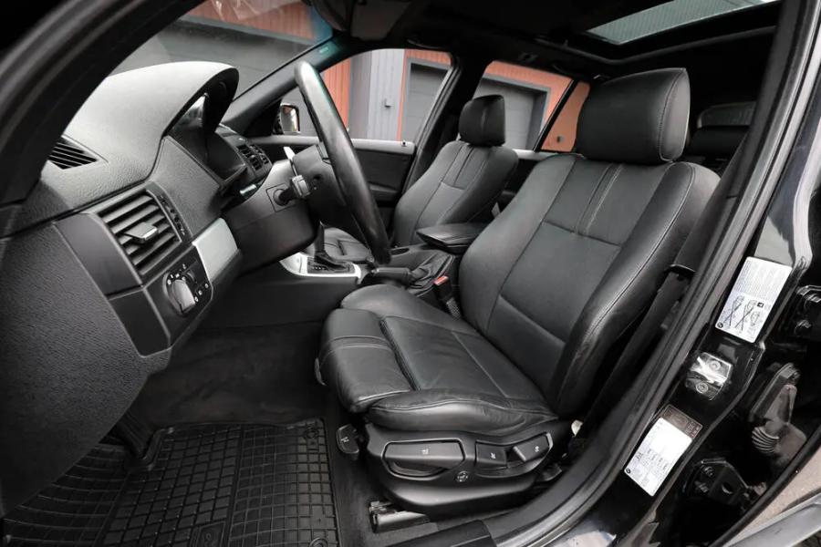 Melns BMW X3 2007 Jelgava, ar dzinēja tilpumu 3.00 L un nobraukumu 261 tūkst. km par 5500 €, foto 10 vietnē AUTOMOTO.COM.LV