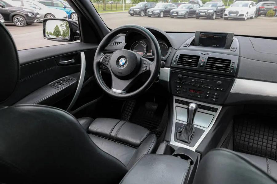 Melns BMW X3 2007 Jelgava, ar dzinēja tilpumu 3.00 L un nobraukumu 261 tūkst. km par 5500 €, foto 14 vietnē AUTOMOTO.COM.LV