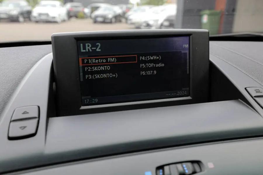 Melns BMW X3 2007 Jelgava, ar dzinēja tilpumu 3.00 L un nobraukumu 261 tūkst. km par 5500 €, foto 15 vietnē AUTOMOTO.COM.LV