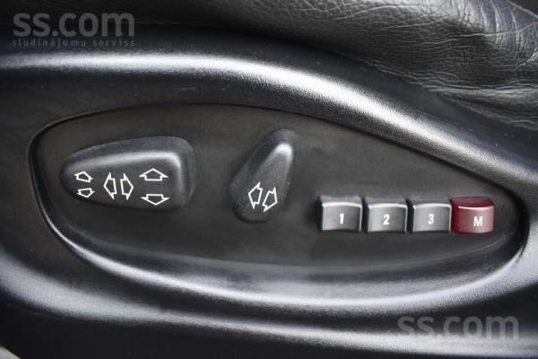 Black BMW X3 2007 in Talsi, with an engine capacity of 3.00 L and mileage of 307 thousand km for 6400 €, photo 10 on AUTOMOTO.COM.LV