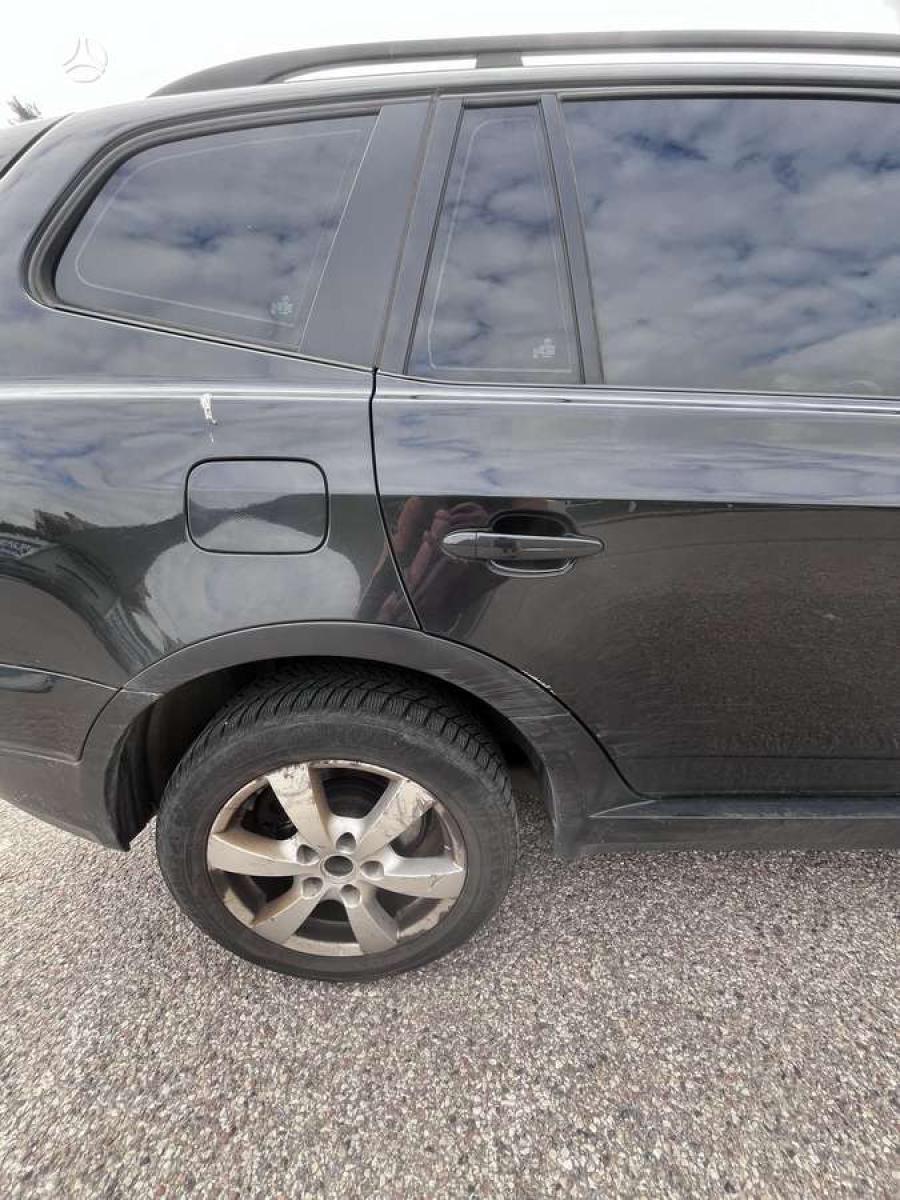 Black BMW X3 2007 in Vilnius, with an engine capacity of 2.00 L and mileage of 344 thousand km for 3800 €, photo 12 on AUTOMOTO.COM.LV