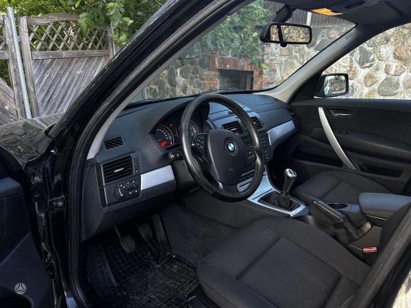 Black BMW X3 2007 in Kupiskis, with an engine capacity of 2.00 L and mileage of 205 thousand km for 3700 €, photo 8 on AUTOMOTO.COM.LV
