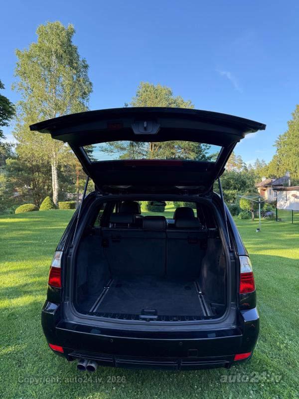 Black BMW X3 2007 in Tartu, with an engine capacity of 3.00 L and mileage of 309 thousand km for 4500 €, photo 4 on AUTOMOTO.COM.LV