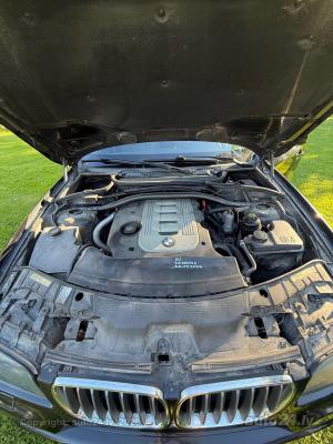 Black BMW X3 2007 in Tartu, with an engine capacity of 3.00 L and mileage of 309 thousand km for 4500 €, photo 13 on AUTOMOTO.COM.LV