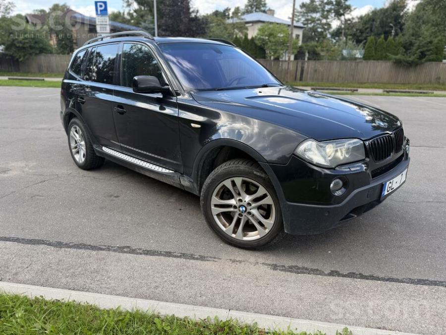 Black BMW X3 2007 in Riga, with an engine capacity of 3.00 L and mileage of 295 thousand km for 5800 €, photo 4 on AUTOMOTO.COM.LV