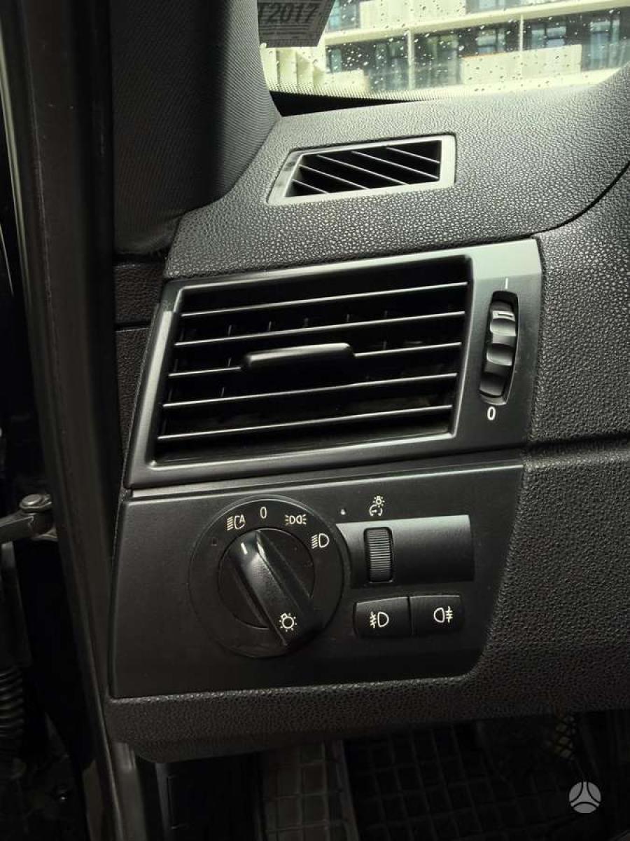 Melns BMW X3 2007 Viļņa, ar dzinēja tilpumu 2.99 L un nobraukumu 300 tūkst. km par 4450 €, foto 32 vietnē AUTOMOTO.COM.LV
