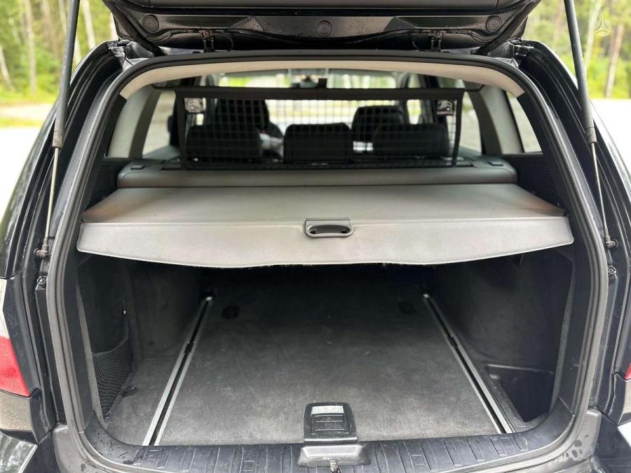 Melns BMW X3 2007 Alīta, ar dzinēja tilpumu 2.00 L un nobraukumu 310 tūkst. km par 4600 €, foto 10 vietnē AUTOMOTO.COM.LV