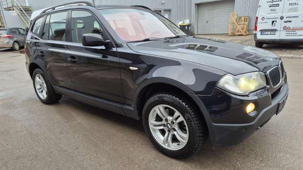 Black BMW X3 2008 in Kupiskis, with an engine capacity of 2.00 L and mileage of 244 thousand km for 4250 €, photo 2 on AUTOMOTO.COM.LV