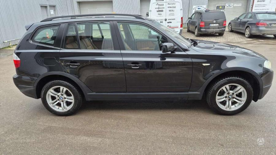 Black BMW X3 2008 in Kupiskis, with an engine capacity of 2.00 L and mileage of 244 thousand km for 4250 €, photo 5 on AUTOMOTO.COM.LV
