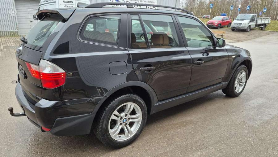 Black BMW X3 2008 in Kupiskis, with an engine capacity of 2.00 L and mileage of 244 thousand km for 4250 €, photo 7 on AUTOMOTO.COM.LV
