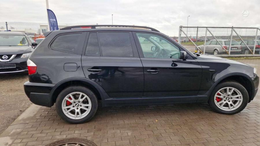 Black BMW X3 2008 in Marijampole, with an engine capacity of 2.00 L and mileage of 247 thousand km for 5550 €, photo 6 on AUTOMOTO.COM.LV