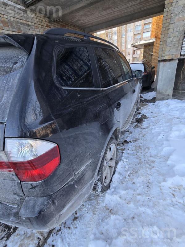 Black BMW X3 2008 in Riga, with an engine capacity of 3.00 L and mileage of 283 thousand km for 5500 €, photo 8 on AUTOMOTO.COM.LV