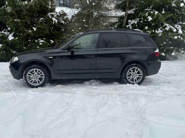 Melns BMW X3 2008 Viļņa, ar dzinēja tilpumu 2.00 L un nobraukumu 272 tūkst. km par 3350 €, foto 4 vietnē AUTOMOTO.COM.LV