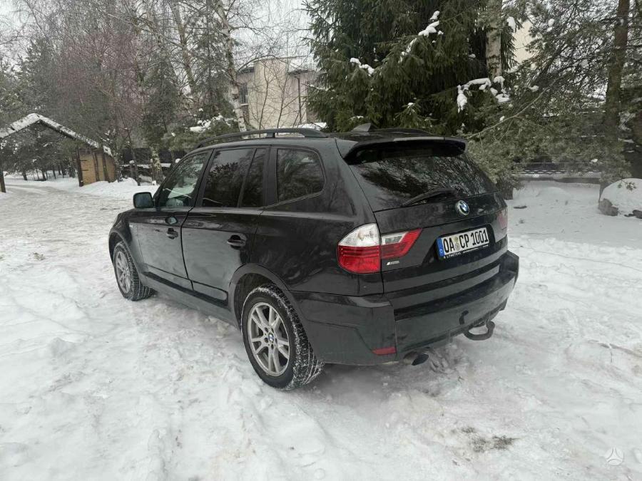 Melns BMW X3 2008 Viļņa, ar dzinēja tilpumu 2.00 L un nobraukumu 272 tūkst. km par 3350 €, foto 5 vietnē AUTOMOTO.COM.LV