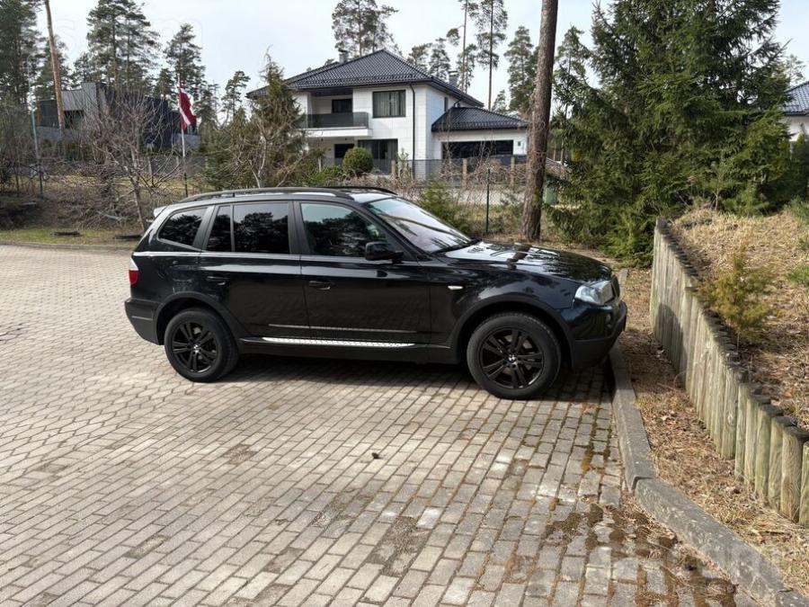 Black BMW X3 2008 in Riga, with an engine capacity of 2.00 L and mileage of 248 thousand km for 6400 €, photo 1 on AUTOMOTO.COM.LV