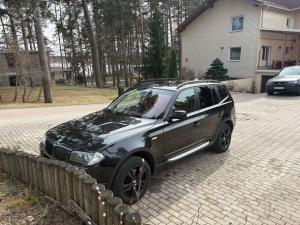 Black BMW X3 2008 in Riga, with an engine capacity of 2.00 L and mileage of 248 thousand km for 6400 €, photo 5 on AUTOMOTO.COM.LV