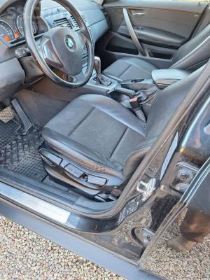 Melns BMW X3 2008 Liepāja, ar dzinēja tilpumu 3.00 L un nobraukumu 249 tūkst. km par 4550 €, foto 12 vietnē AUTOMOTO.COM.LV