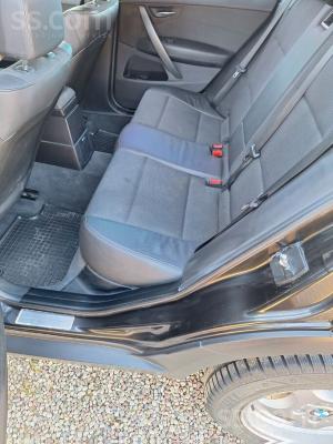 Melns BMW X3 2008 Liepāja, ar dzinēja tilpumu 3.00 L un nobraukumu 249 tūkst. km par 4550 €, foto 14 vietnē AUTOMOTO.COM.LV