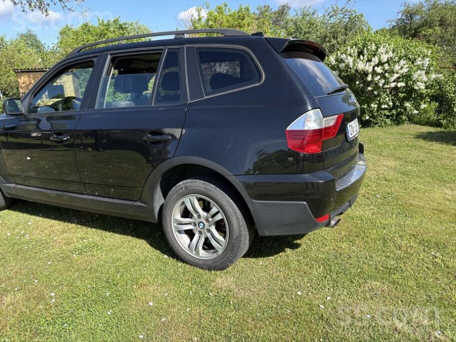 Black BMW X3 2008 in Riga, with an engine capacity of 2.00 L and mileage of 224 thousand km for 5700 €, photo 4 on AUTOMOTO.COM.LV