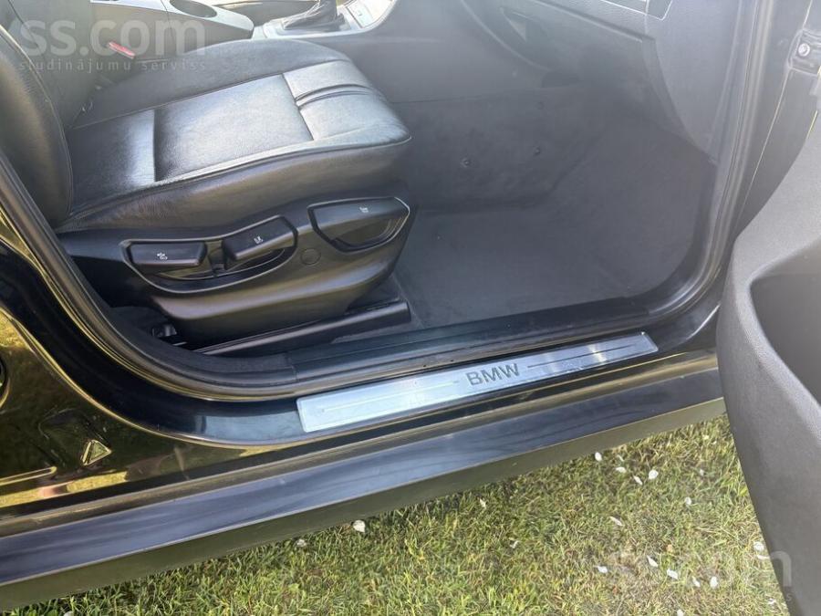 Black BMW X3 2008 in Riga, with an engine capacity of 2.00 L and mileage of 224 thousand km for 5700 €, photo 9 on AUTOMOTO.COM.LV