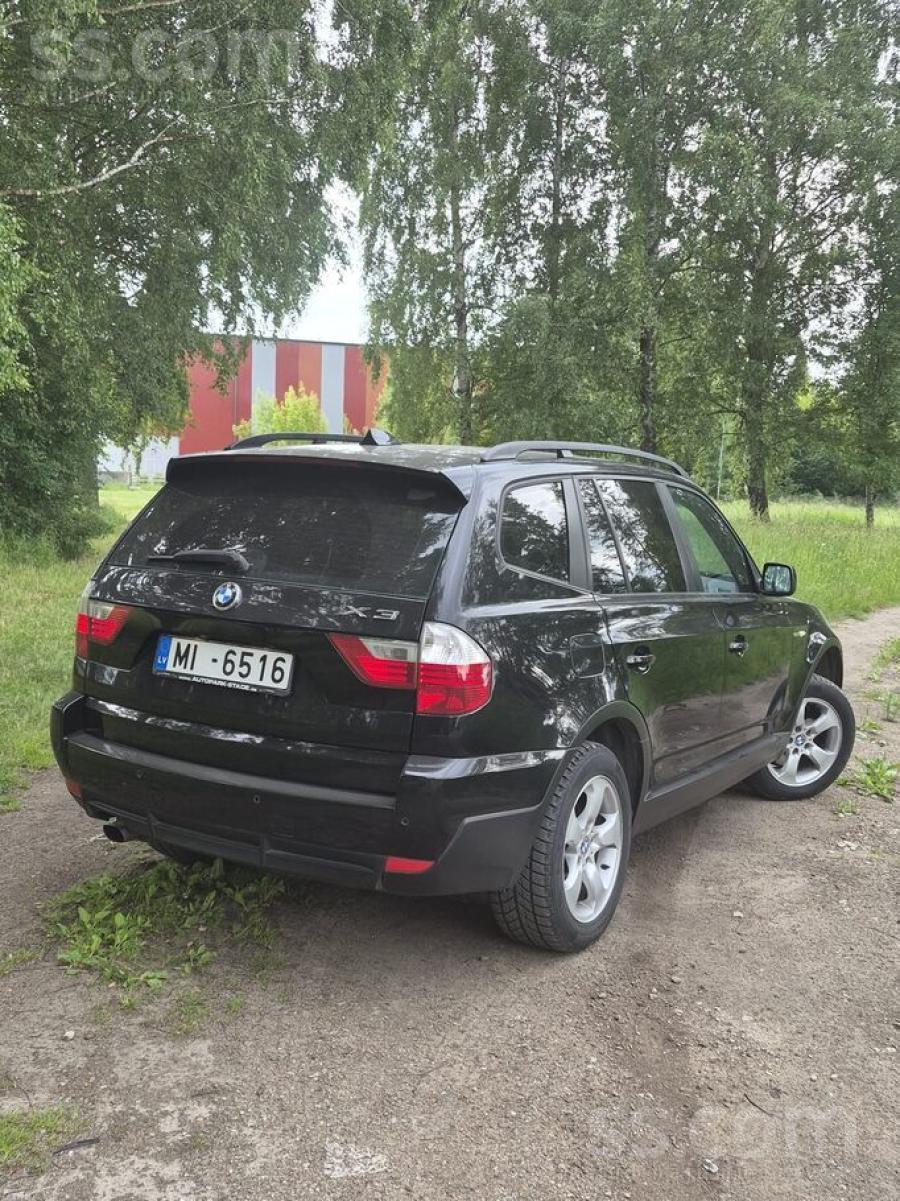 Black BMW X3 2008 in Riga, with an engine capacity of 2.00 L and mileage of 269 thousand km for 5900 €, photo 3 on AUTOMOTO.COM.LV