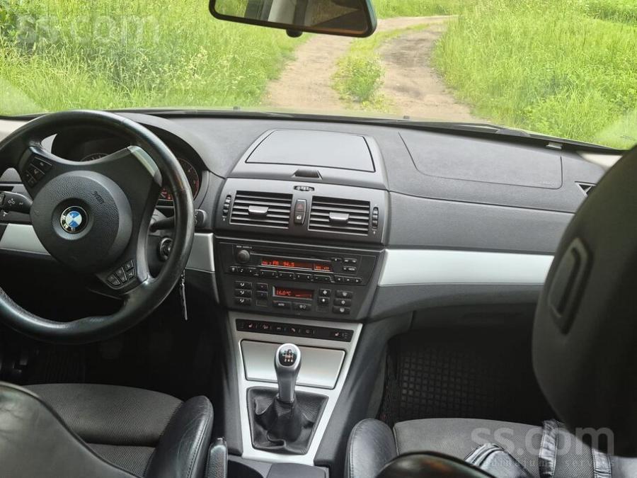 Black BMW X3 2008 in Riga, with an engine capacity of 2.00 L and mileage of 269 thousand km for 5900 €, photo 8 on AUTOMOTO.COM.LV