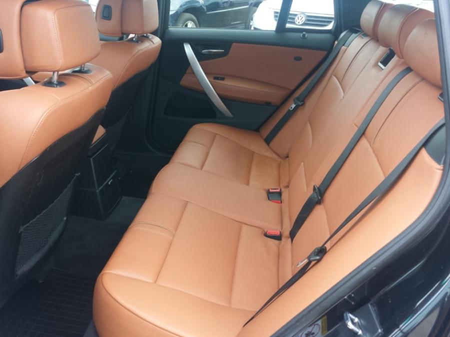Black BMW X3 2008 in Riga, with an engine capacity of 3.00 L and mileage of 239 thousand km for 7500 €, photo 5 on AUTOMOTO.COM.LV