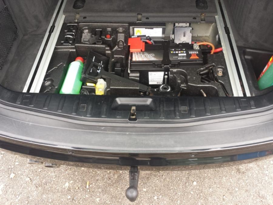 Black BMW X3 2008 in Riga, with an engine capacity of 3.00 L and mileage of 239 thousand km for 7500 €, photo 8 on AUTOMOTO.COM.LV