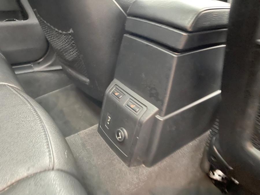 Black BMW X3 2008 in Riga, with an engine capacity of 3.00 L and mileage of 265 thousand km for 6350 €, photo 34 on AUTOMOTO.COM.LV