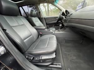 Black BMW X3 2008 in Riga, with an engine capacity of 3.00 L and mileage of 265 thousand km for 6350 €, photo 37 on AUTOMOTO.COM.LV