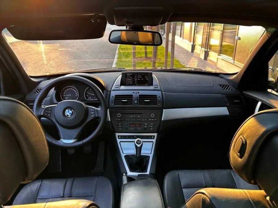 Black BMW X3 2008 in Riga, with an engine capacity of 2.00 L and mileage of 121 thousand km for 5590 €, photo 9 on AUTOMOTO.COM.LV
