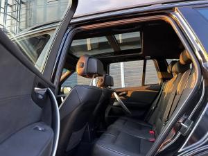Black BMW X3 2008 in Riga, with an engine capacity of 2.00 L and mileage of 121 thousand km for 5590 €, photo 12 on AUTOMOTO.COM.LV