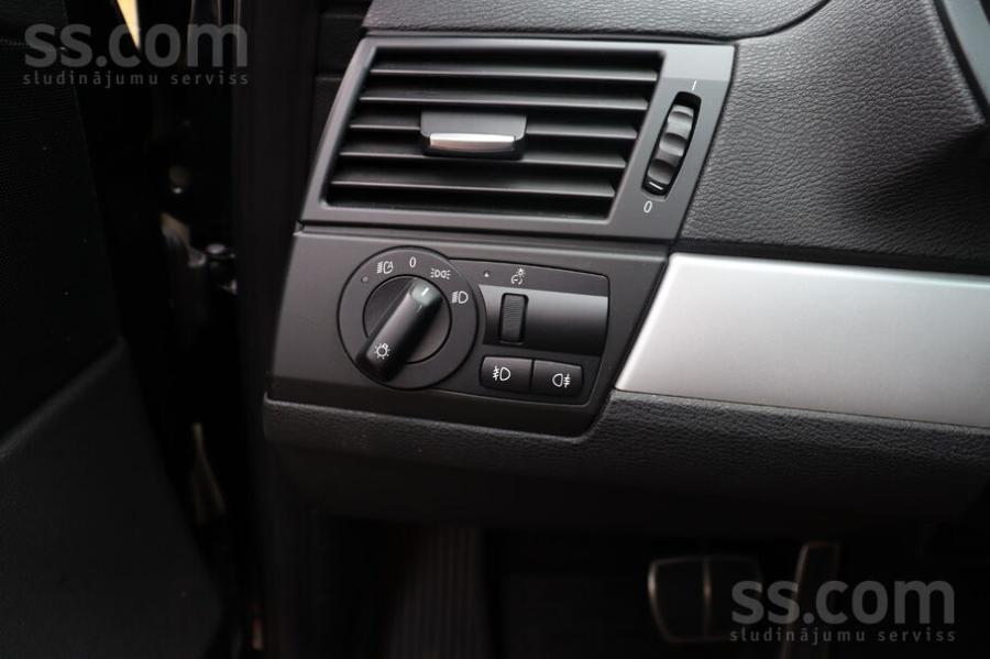 Black BMW X3 2008 in Riga, with an engine capacity of 3.00 L and mileage of 384 thousand km for 6490 €, photo 19 on AUTOMOTO.COM.LV