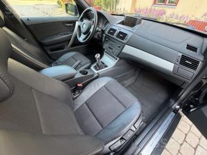 Black BMW X3 2008 in Riga, with an engine capacity of 2.00 L and mileage of 241 thousand km for 5750 €, photo 17 on AUTOMOTO.COM.LV