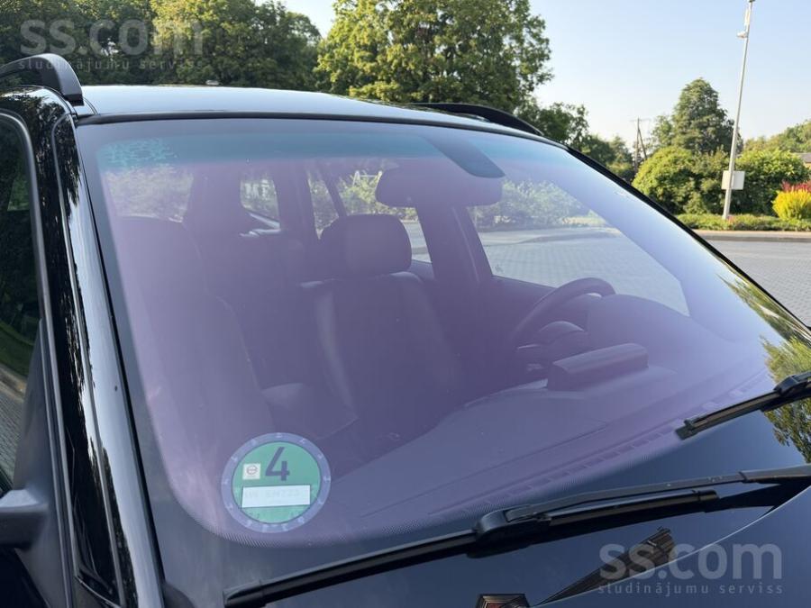 Black BMW X3 2008 in Riga, with an engine capacity of 2.00 L and mileage of 241 thousand km for 5750 €, photo 32 on AUTOMOTO.COM.LV