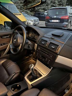 Black BMW X3 2008 in Utena, with an engine capacity of 2.00 L and mileage of 240 thousand km for 5100 €, photo 10 on AUTOMOTO.COM.LV