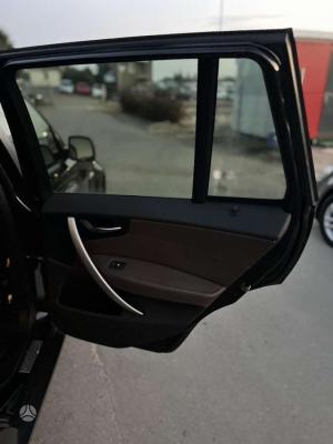 Black BMW X3 2008 in Utena, with an engine capacity of 2.00 L and mileage of 240 thousand km for 5100 €, photo 17 on AUTOMOTO.COM.LV