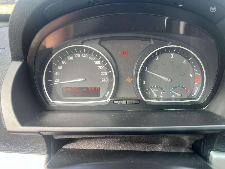 Black BMW X3 2008 in Utena, with an engine capacity of 2.00 L and mileage of 240 thousand km for 5100 €, photo 10 on AUTOMOTO.COM.LV