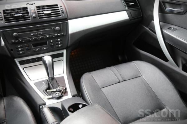 Black BMW X3 2008 in Riga, with an engine capacity of 3.00 L and mileage of 264 thousand km for 5995 €, photo 9 on AUTOMOTO.COM.LV