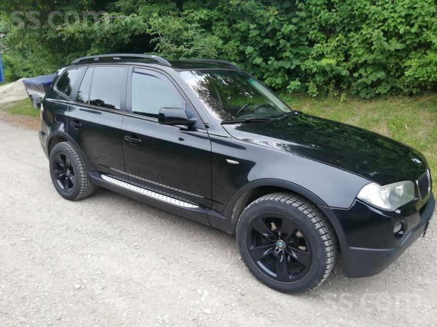 Black BMW X3 2008 in Riga, with an engine capacity of 2.00 L and mileage of 285 thousand km for 4300 €, photo 1 on AUTOMOTO.COM.LV