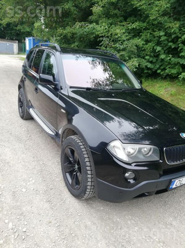 Black BMW X3 2008 in Riga, with an engine capacity of 2.00 L and mileage of 285 thousand km for 4300 €, photo 2 on AUTOMOTO.COM.LV