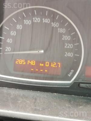 Black BMW X3 2008 in Riga, with an engine capacity of 2.00 L and mileage of 285 thousand km for 4300 €, photo 9 on AUTOMOTO.COM.LV