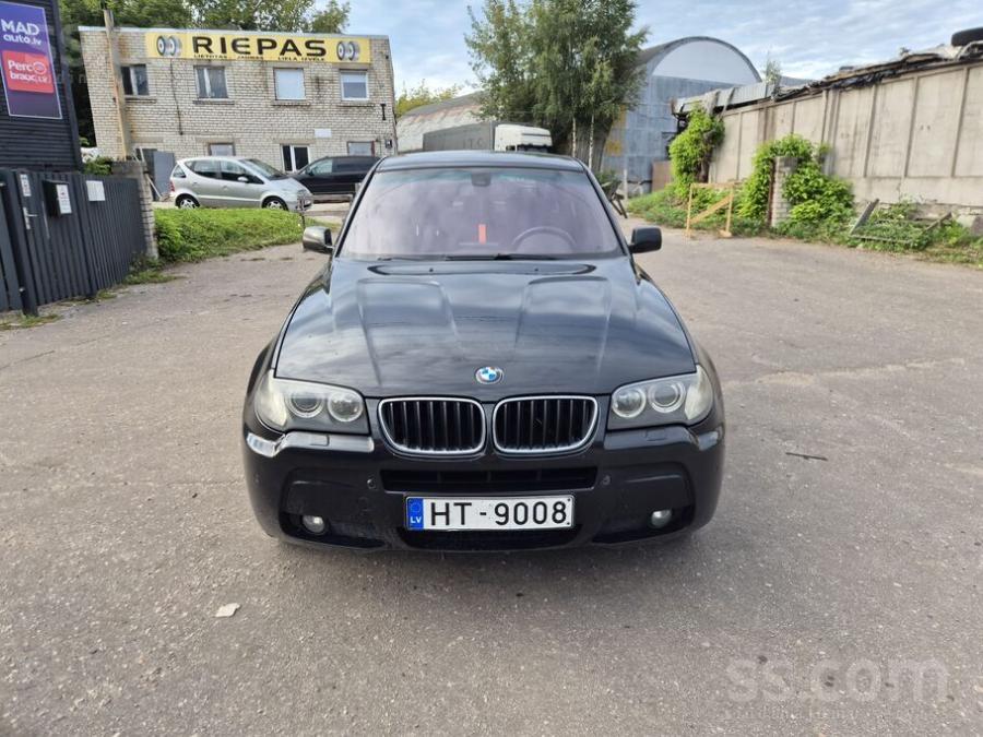 Black BMW X3 2008 in Riga, with an engine capacity of 2.00 L and mileage of 403 thousand km for 3590 €, photo 4 on AUTOMOTO.COM.LV