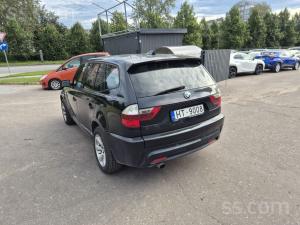 Black BMW X3 2008 in Riga, with an engine capacity of 2.00 L and mileage of 403 thousand km for 3590 €, photo 9 on AUTOMOTO.COM.LV