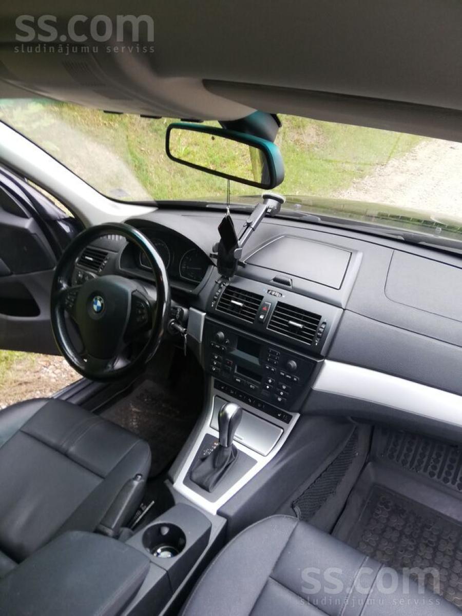 Black BMW X3 2008 in Riga, with an engine capacity of 2.00 L and mileage of 285 thousand km for 4300 €, photo 9 on AUTOMOTO.COM.LV