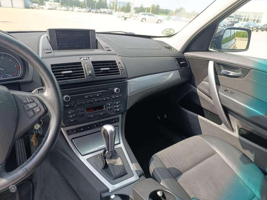 Melns BMW X3 2008 Panevēža, ar dzinēja tilpumu 2.00 L un nobraukumu 320 tūkst. km par 4400 €, foto 12 vietnē AUTOMOTO.COM.LV