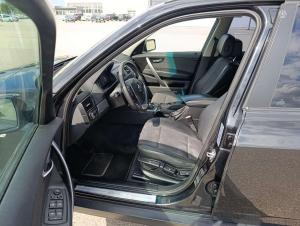 Melns BMW X3 2008 Panevēža, ar dzinēja tilpumu 2.00 L un nobraukumu 320 tūkst. km par 4400 €, foto 14 vietnē AUTOMOTO.COM.LV