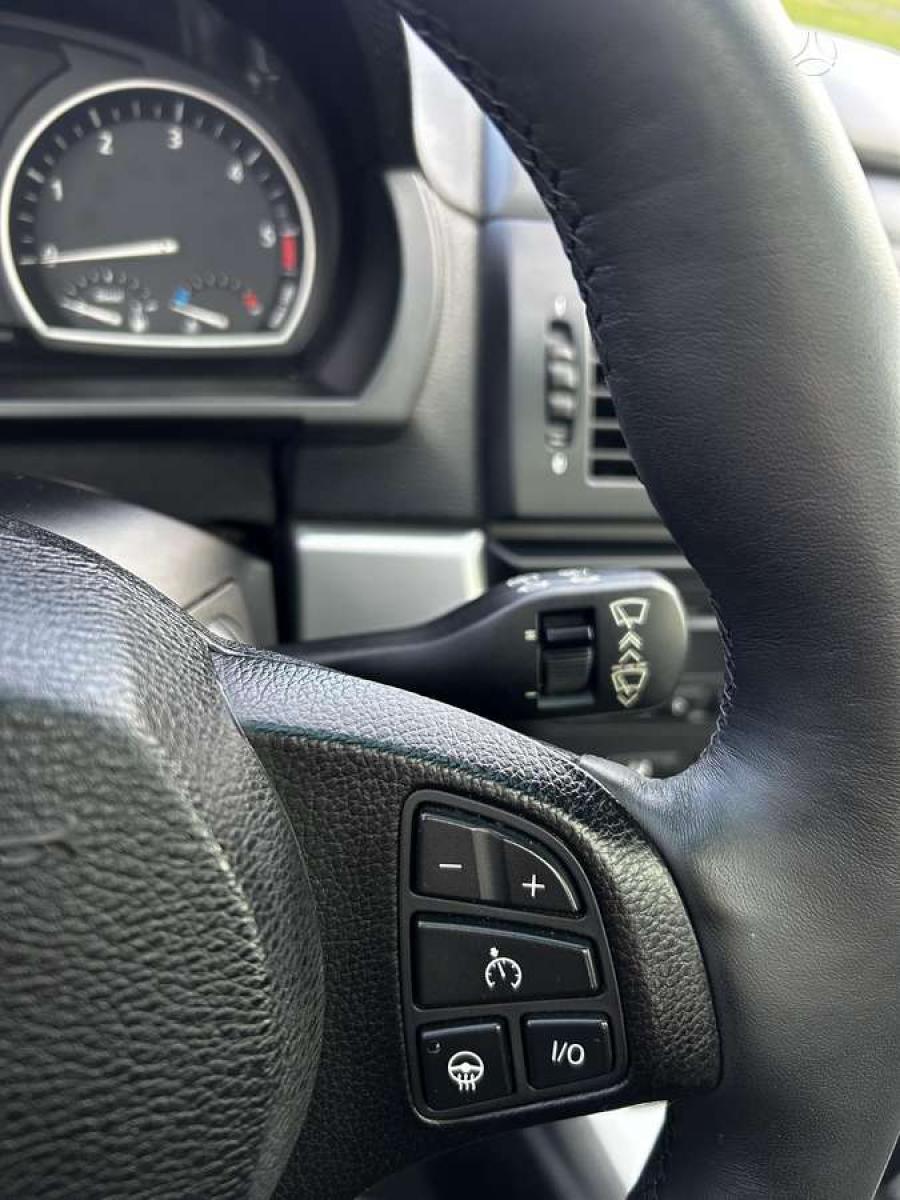 Black BMW X3 2008 in Alytus, with an engine capacity of 2.00 L and mileage of 300 thousand km for 6150 €, photo 18 on AUTOMOTO.COM.LV