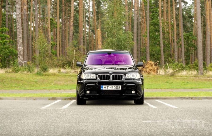 Black BMW X3 2008 in Riga, with an engine capacity of 2.00 L and mileage of 403 thousand km for 3590 €, photo 4 on AUTOMOTO.COM.LV