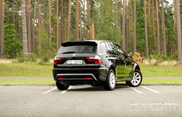 Black BMW X3 2008 in Riga, with an engine capacity of 2.00 L and mileage of 403 thousand km for 3590 €, photo 7 on AUTOMOTO.COM.LV